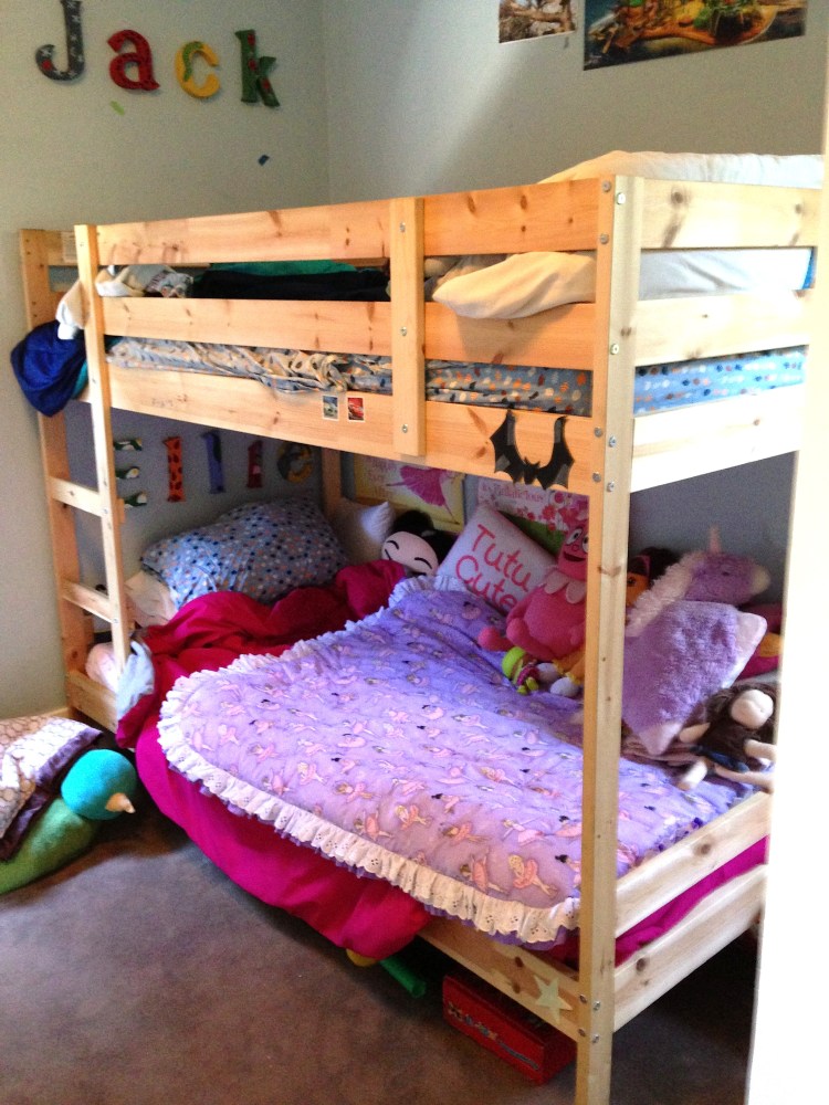 Bunk Bed Forts! – fumbleweeds