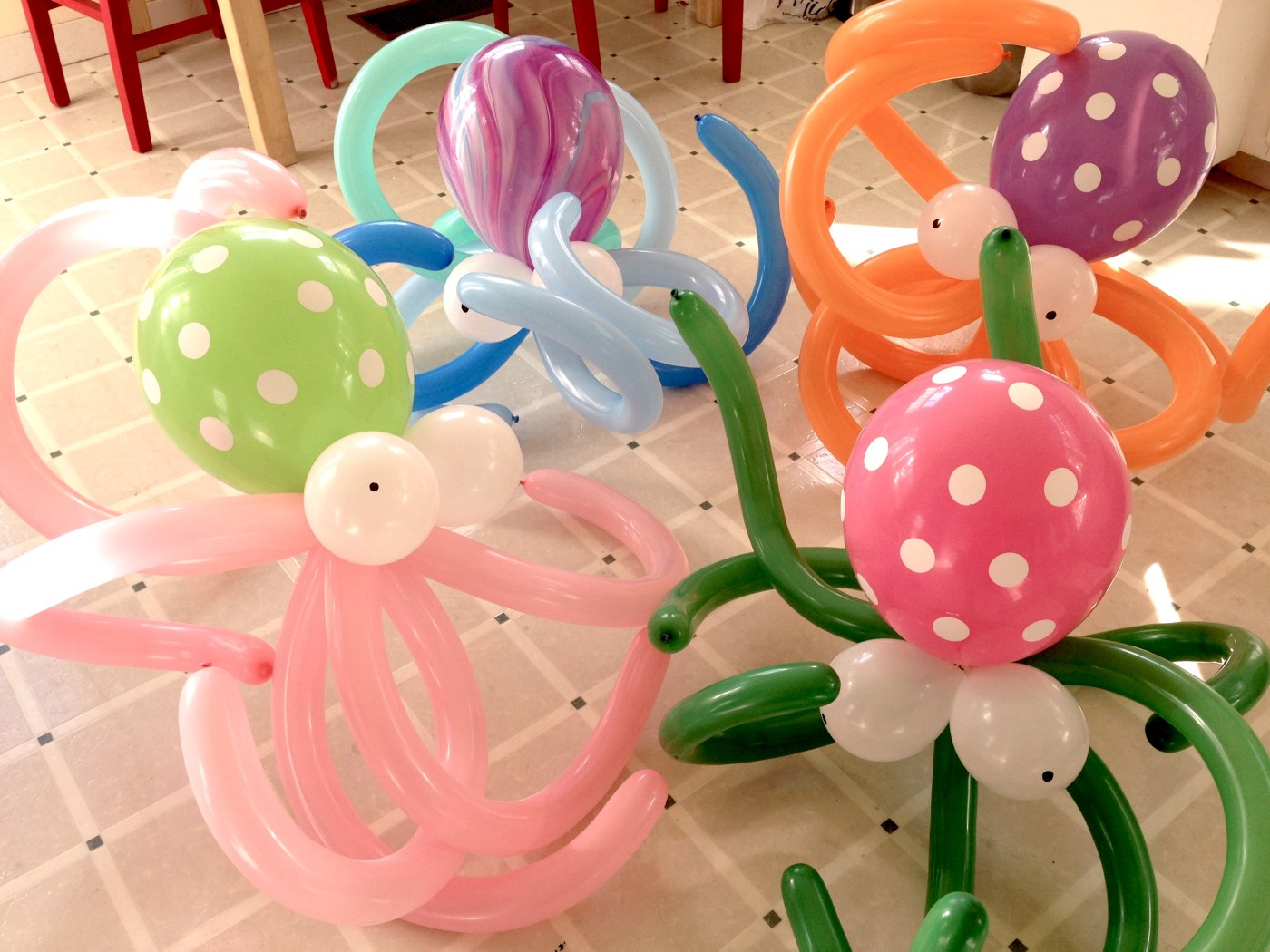 Mermaid Party Pt. 1 – Octopus Balloon Animal Dance Party – fumbleweeds